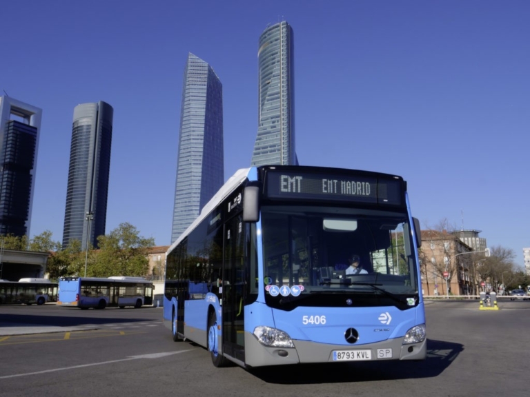 La EMT de Madrid contará con 672 nuevos buses Mercedes-Benz a gas ...