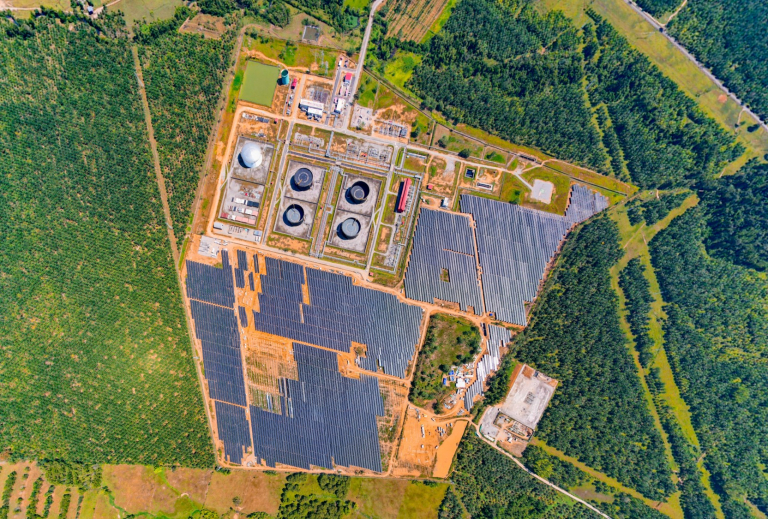 Energía solar en Colombia: tres proyectos a destacar - Guía del Gas